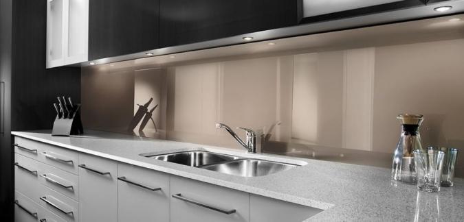 Lustrolite Mocha - Kitchen Splashbacks | Rubberduck Bathrooms