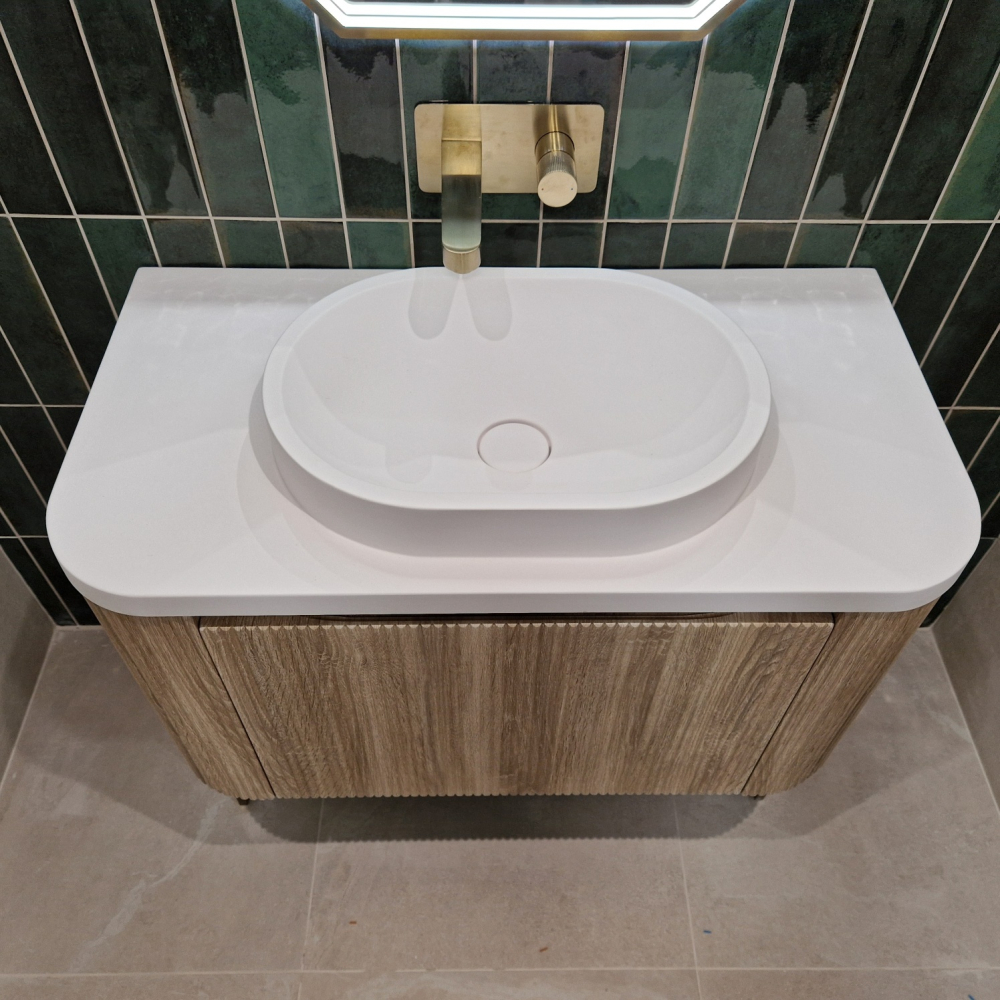 Scudo Linea Curve Oak 900mm Wall Hung Basin Vanity Unit