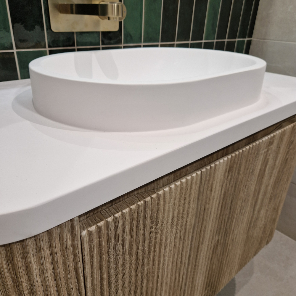 Scudo Linea Curve Oak 900mm Wall Hung Basin Vanity Unit