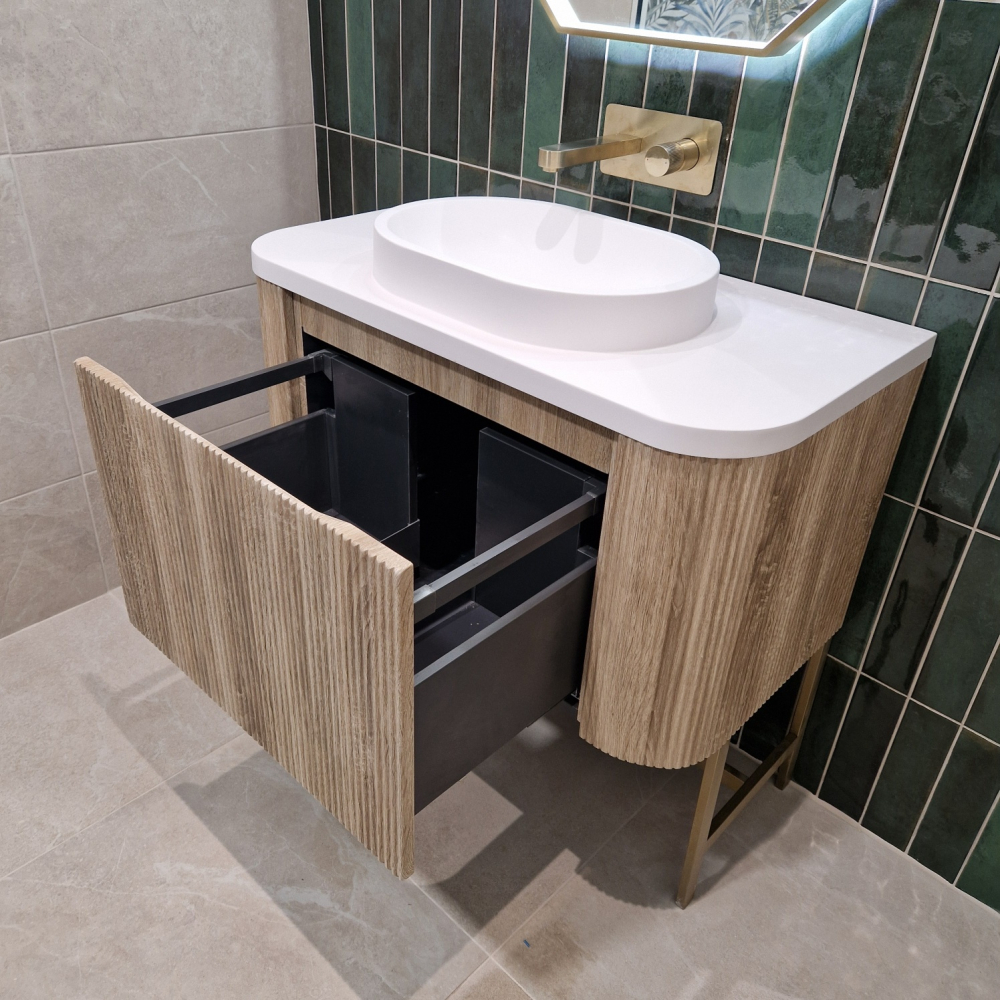 Scudo Linea Curve Oak 900mm Wall Hung Basin Vanity Unit