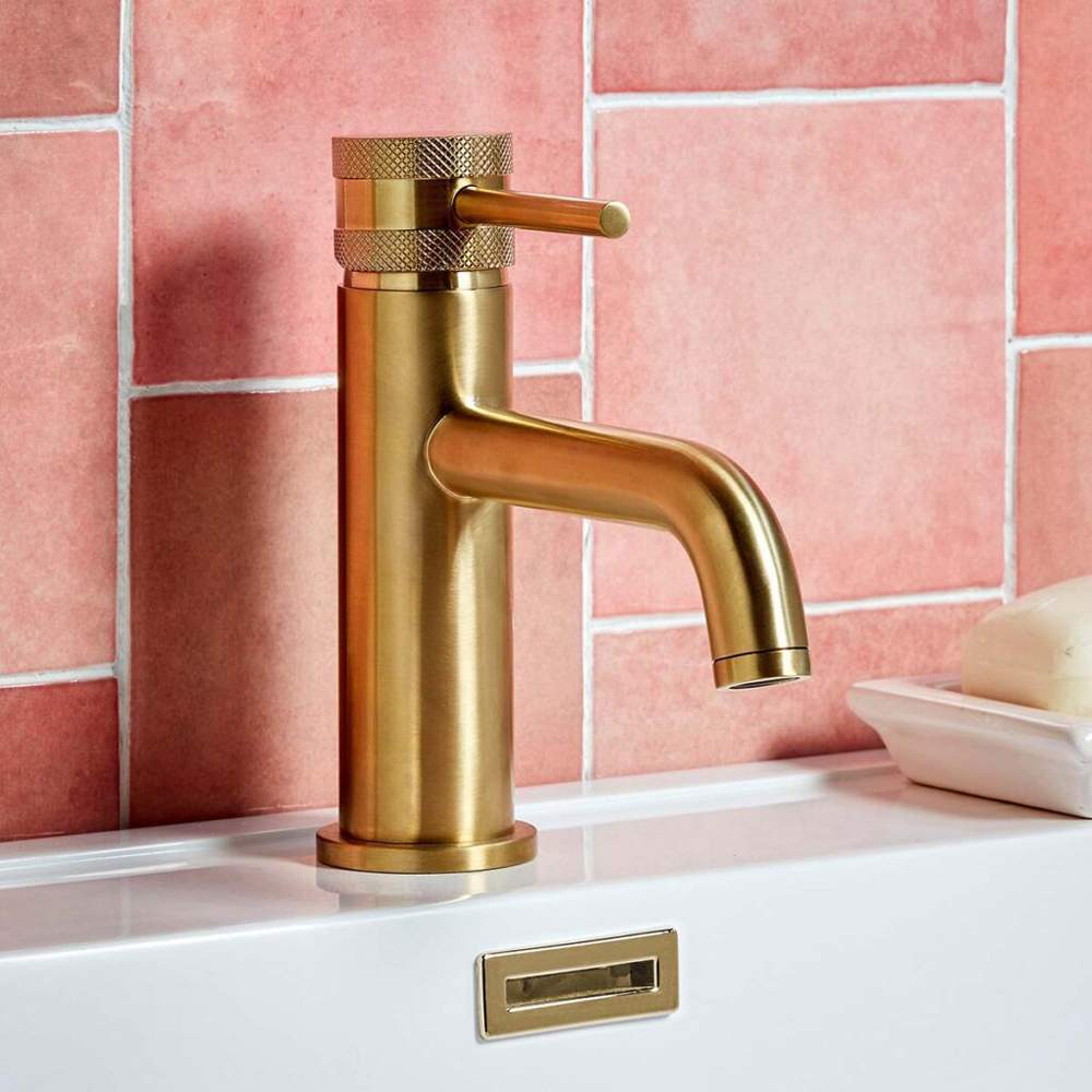 Scudo Core Brushed Brass Bathroom Basin Mixer Tap, NU-003 Scudo Core Brushed Brass Bathroom Basin Mixer Tap, NU-003