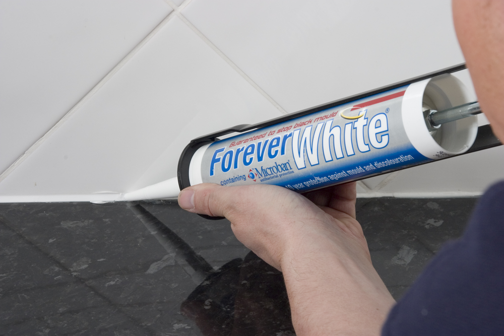 Everbuild Forever White Bath & Sanitary Silicone - White