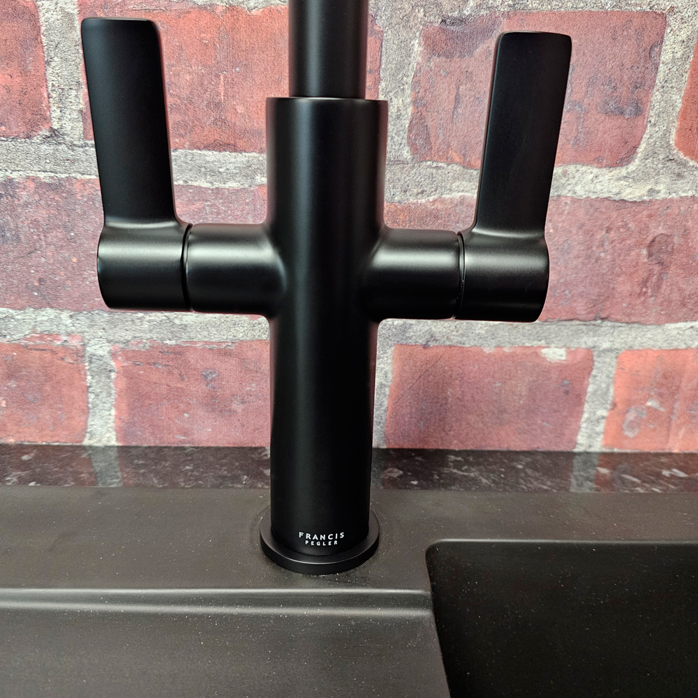 Jeroni Horizontal 2 Handle Matt Black Kitchen Mixer Tap, 922102