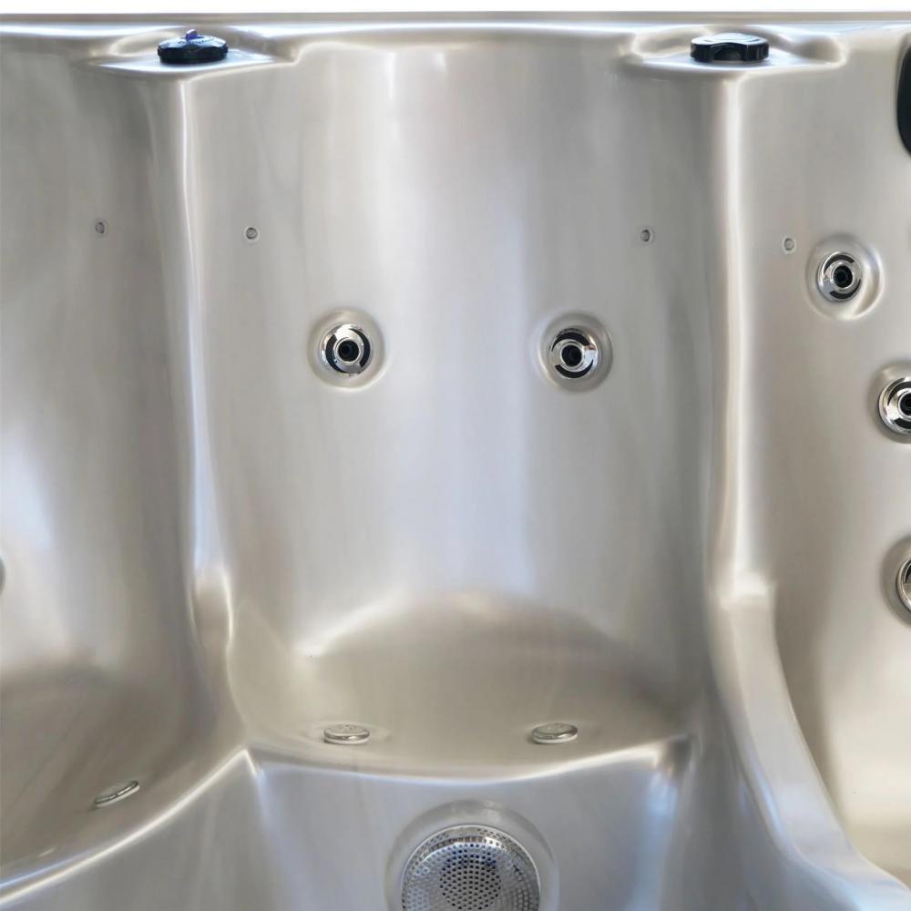 Breva 5 Seater Indoor / Outdoor Hot Tub Spa by Jaquar - Free UK ...