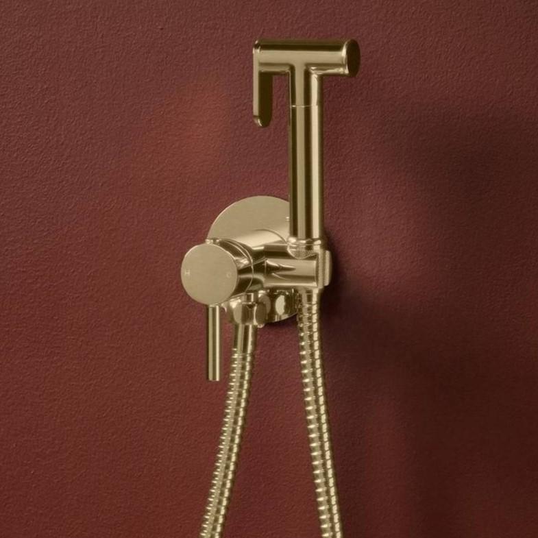 Scudo Brushed Brass Douche Kit with Outlet Elbow - DOUCHE011